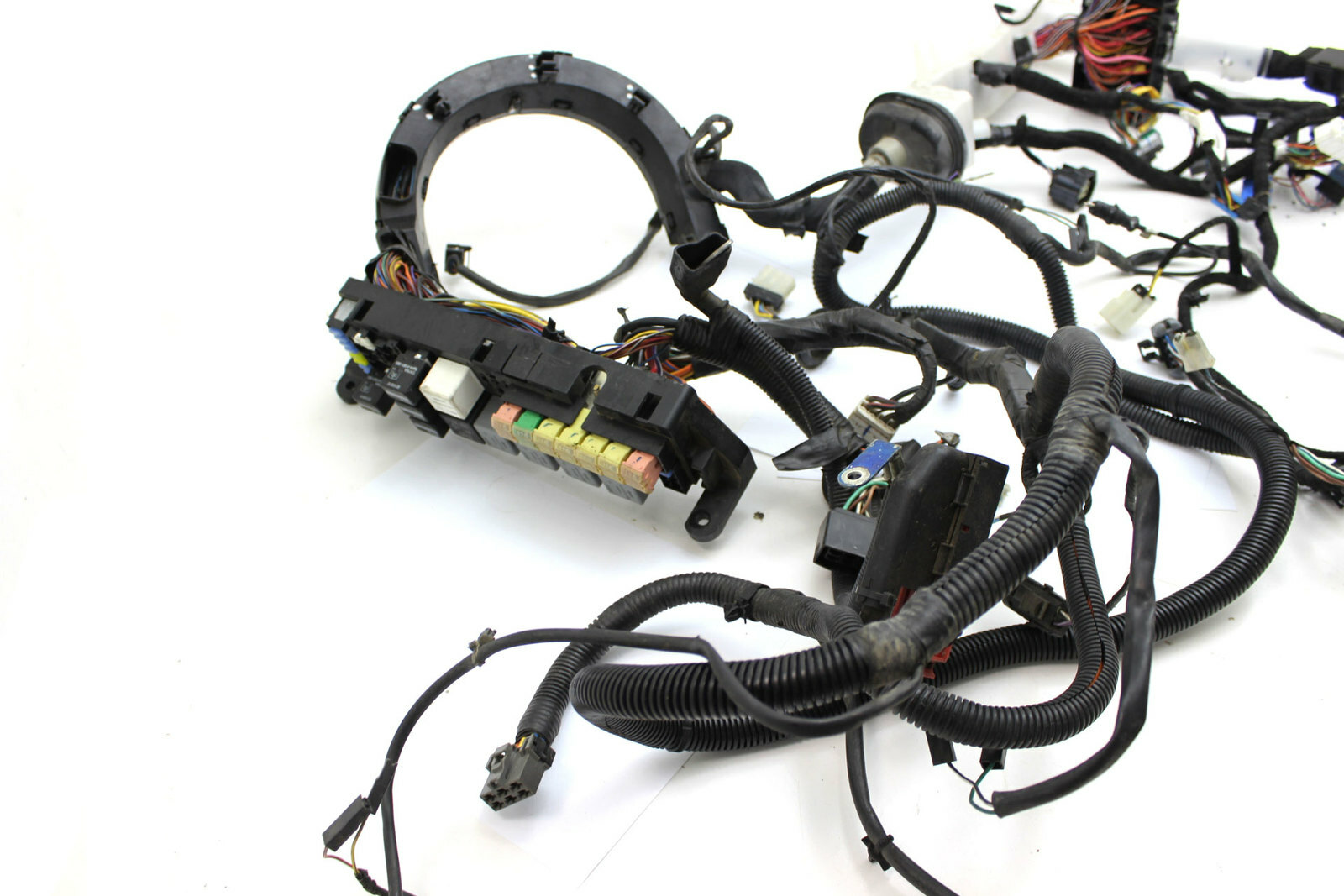 VZ 5.7 Litre V8 Gen 3 Main Body Wiring Loom Harness