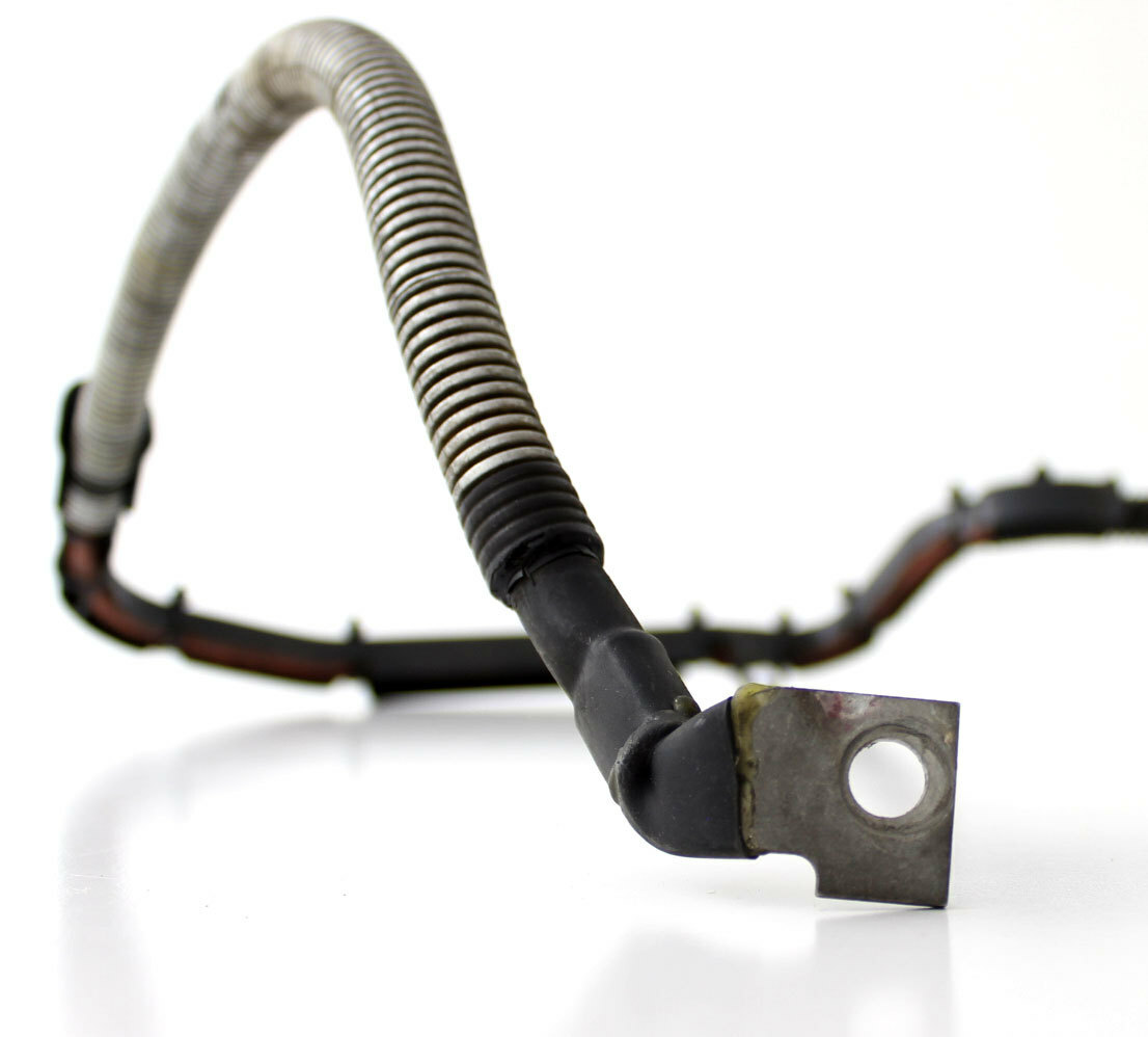 Used VE WM Stater Motor Power Cable Holden Commodore 6.0 Litre V8 92184951