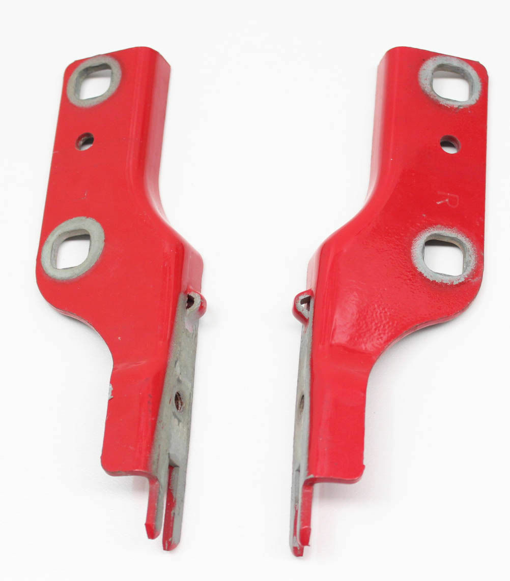 Used VX Bonnet Hinge Bracket Holden Commodore VT F143 Sting Red Genuine